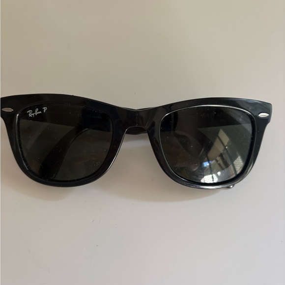 Ray-Ban | Accessories | Rayban Black Wayfarer Sunglasses Iconic Design ...